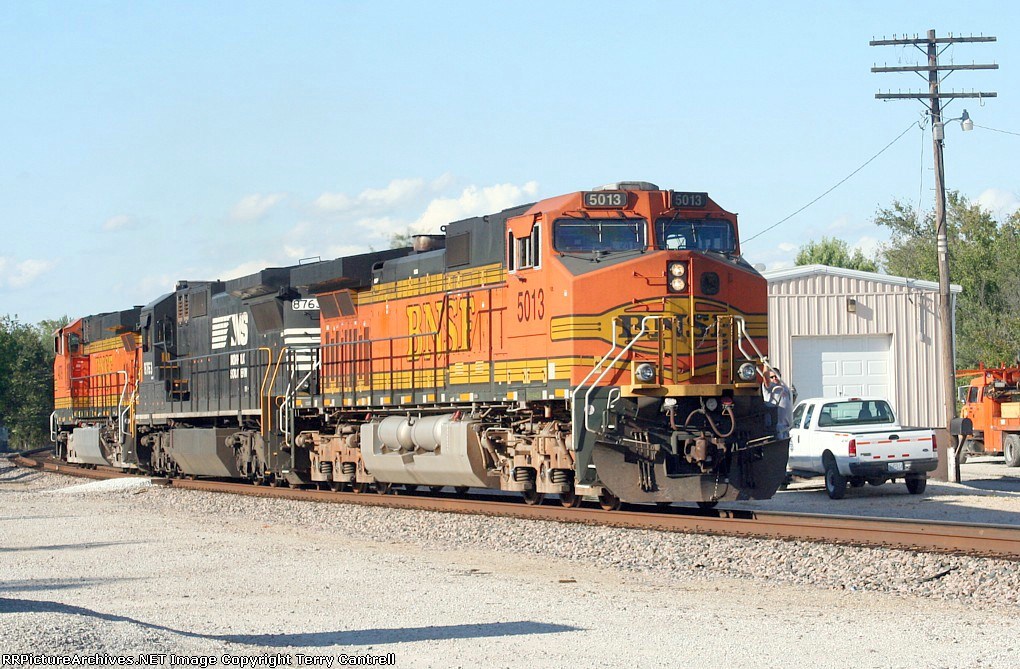 BNSF 5013